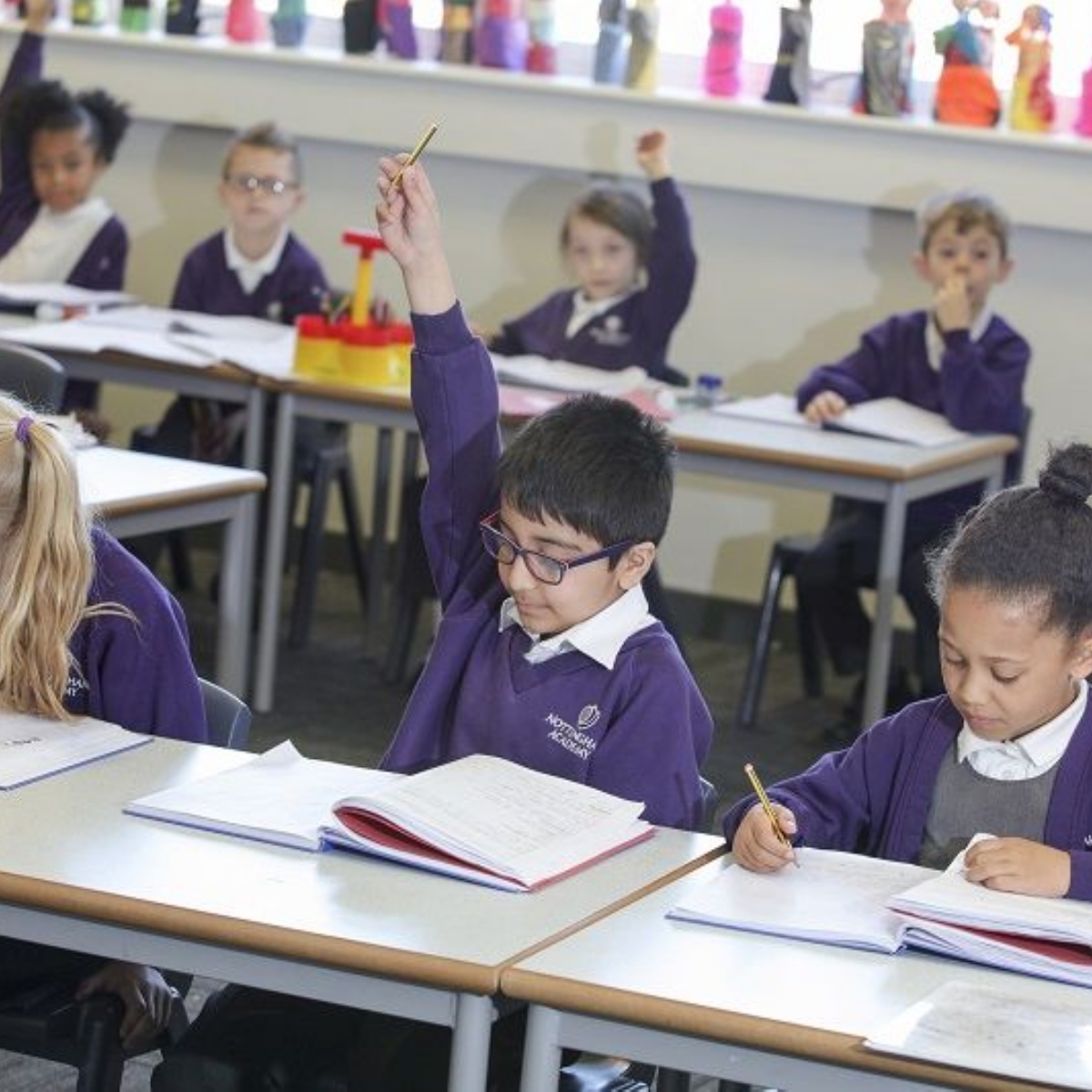 Nottingham Primary Academy - 5 Minutes with Miss Burrows